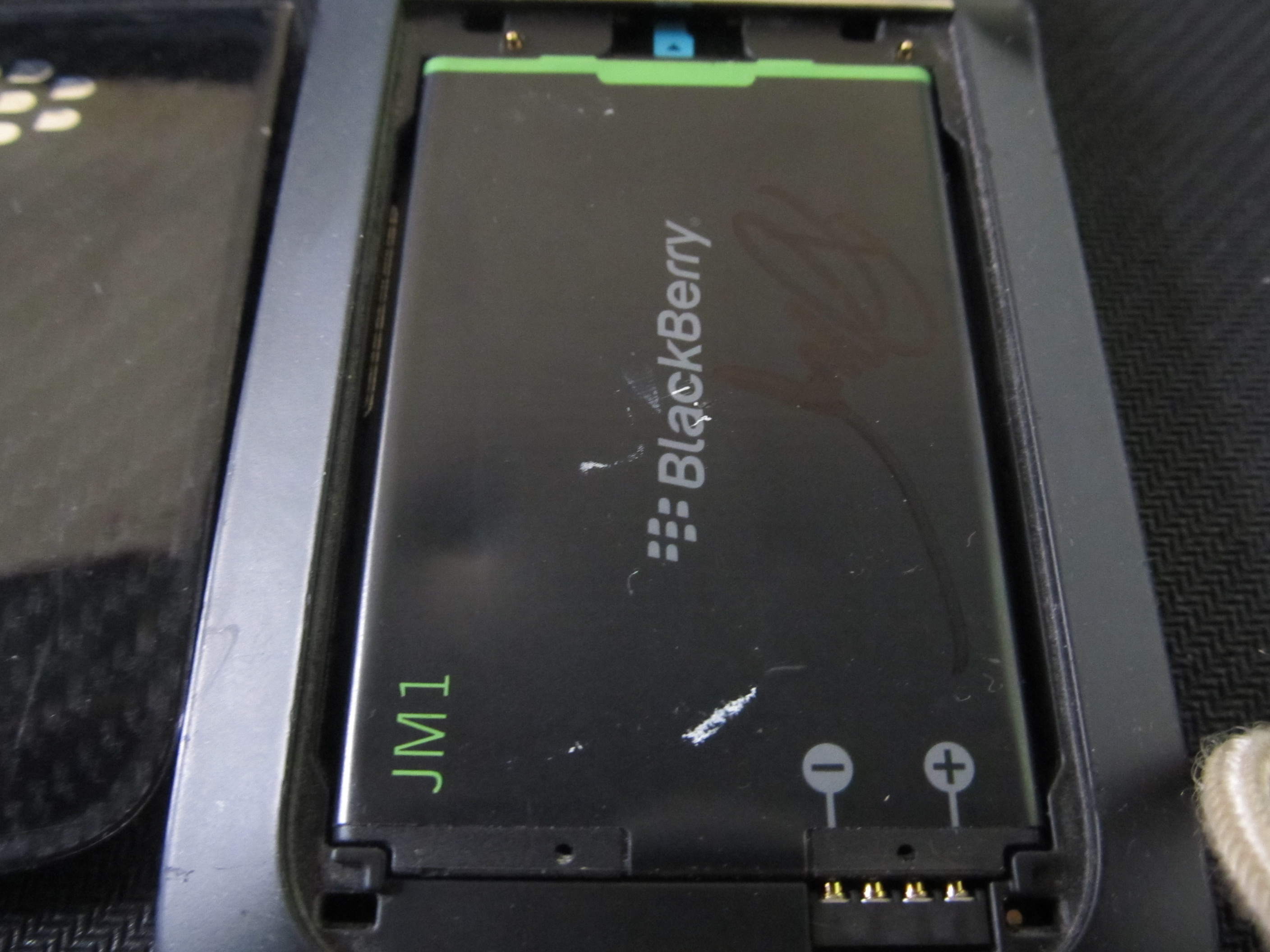 Xác 9900: Trackpad; Pin; Khung xương cao su+ nấp lưng; Bottom cover AT ...