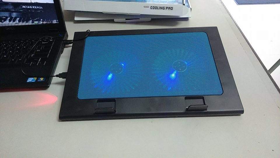 Fan A8 bề mặt thiết kế rộng dùng cho laptop từ 14- 17" - 165.000đ ...