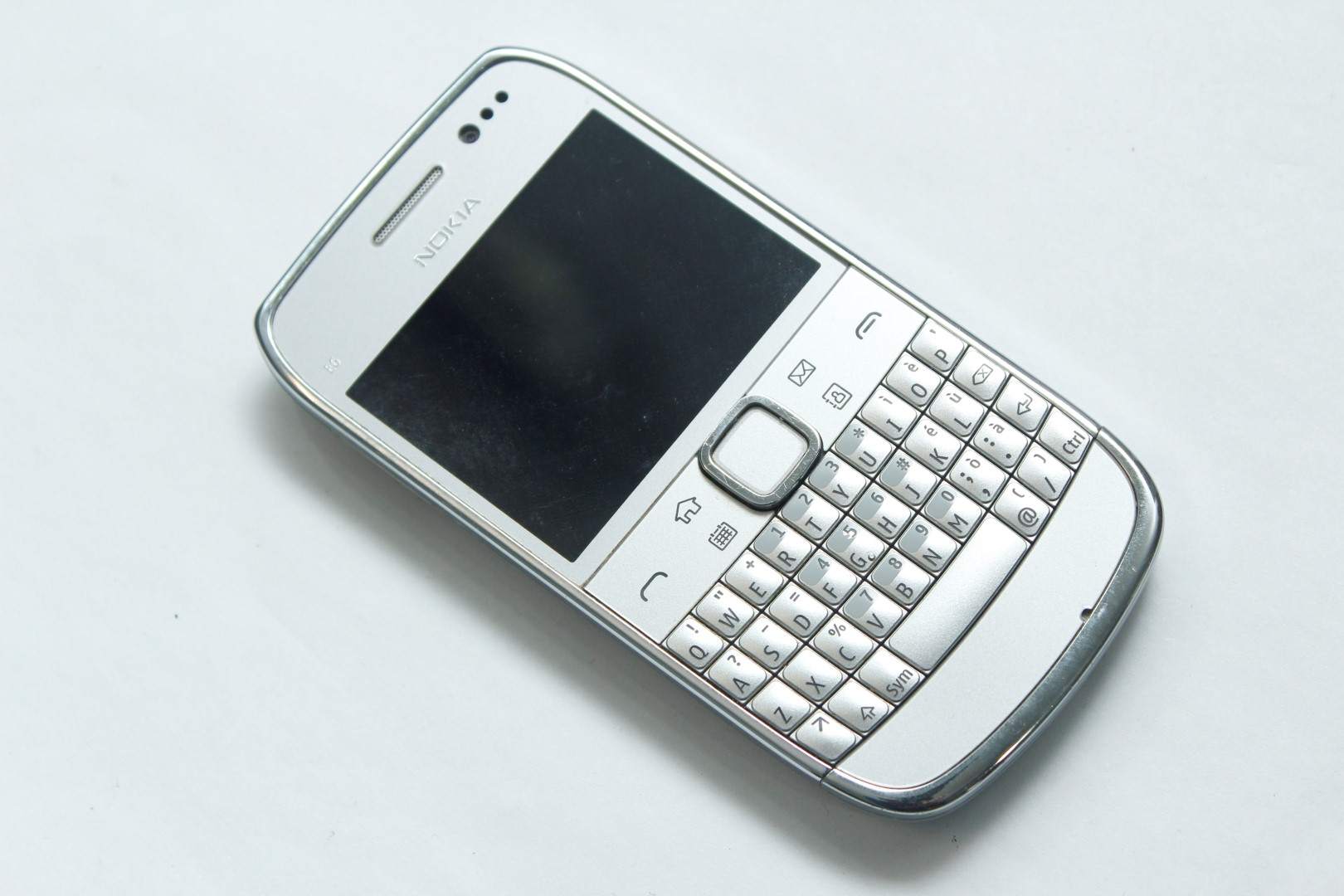 Dọn nhà: Palm Treo 650|Sony P990|K750|Nokia N97, NC, E6|Siemens SK65 ...