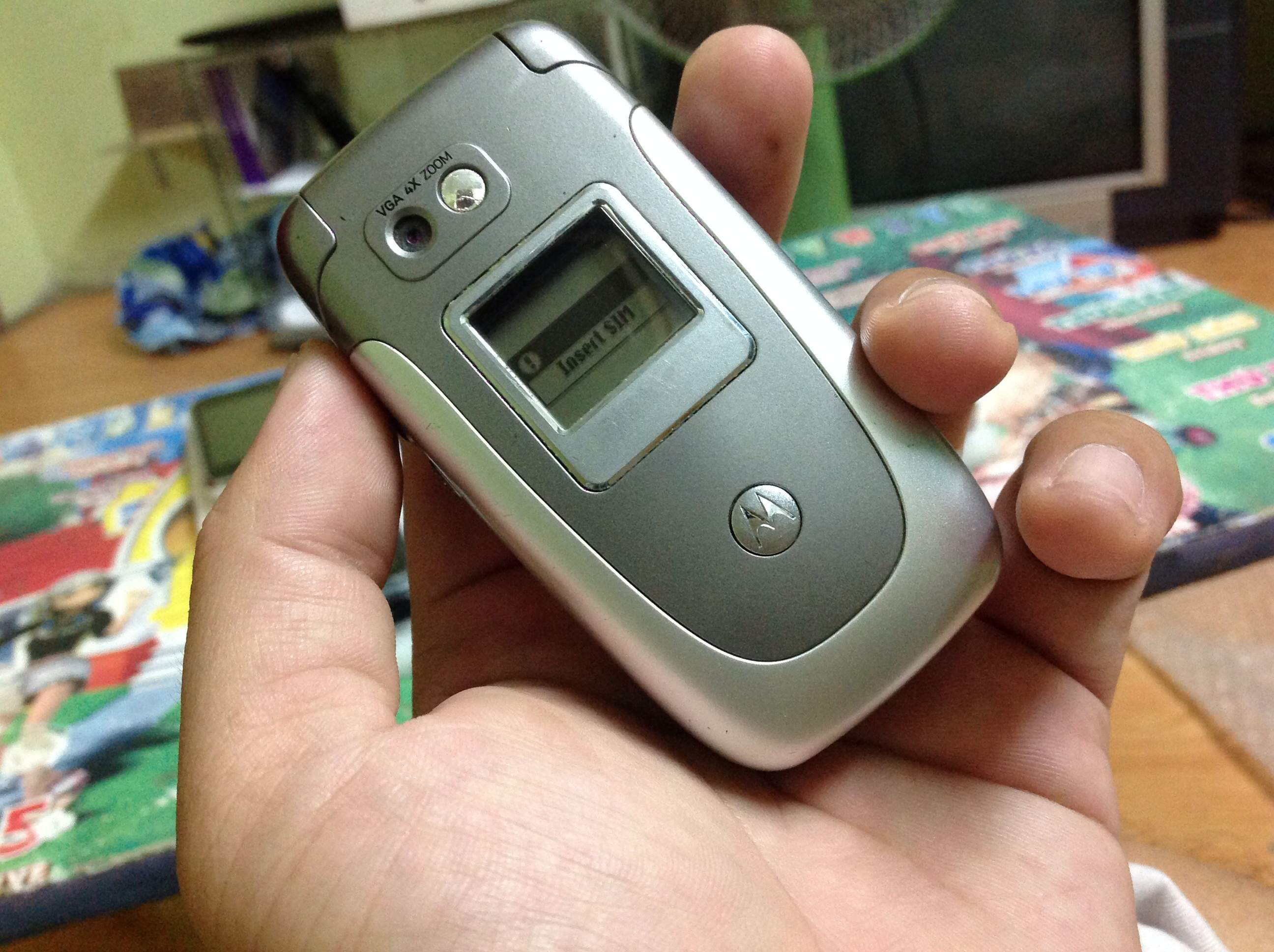 Nokia 2720,7705 twist,N72,moto V60,V360,pantech... - 500.000đ | Nhật tảo