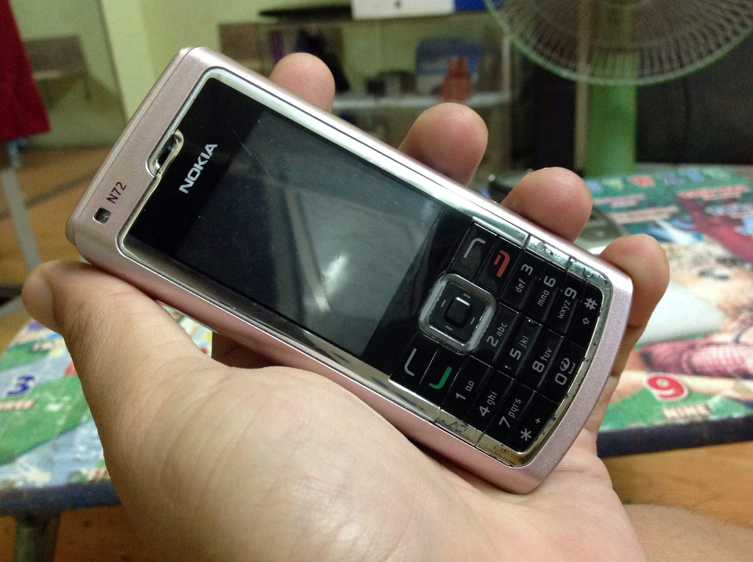 Nokia 2720,7705 twist,N72,moto V60,V360,pantech... - 500.000đ | Nhật tảo