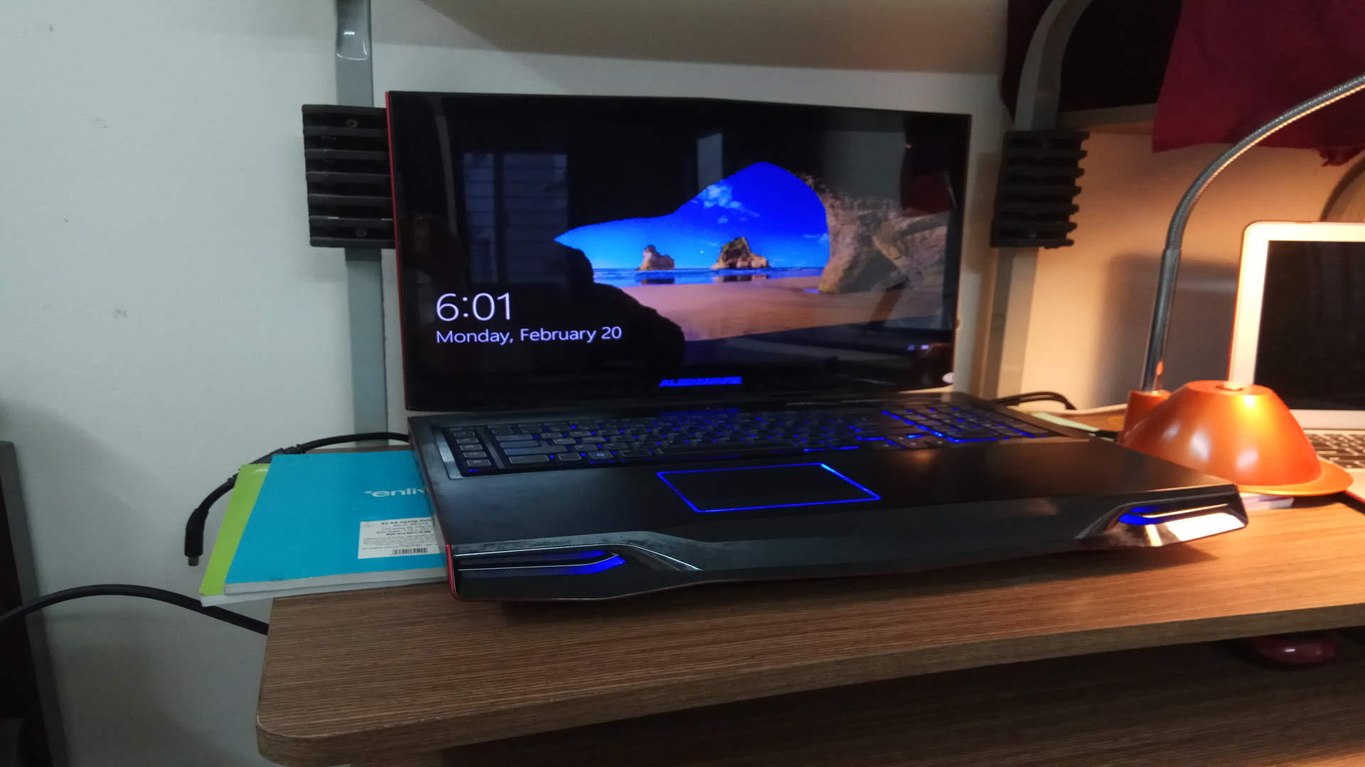 12 tr - Alienware M18x R1 18", core i7 2820QM, 16G ram, 512G SSD, intel ...