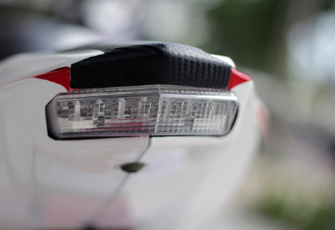 AE ai đã chạy qua Visitor Phoenix R175 xin ý kiến | Viết bởi quochien2626