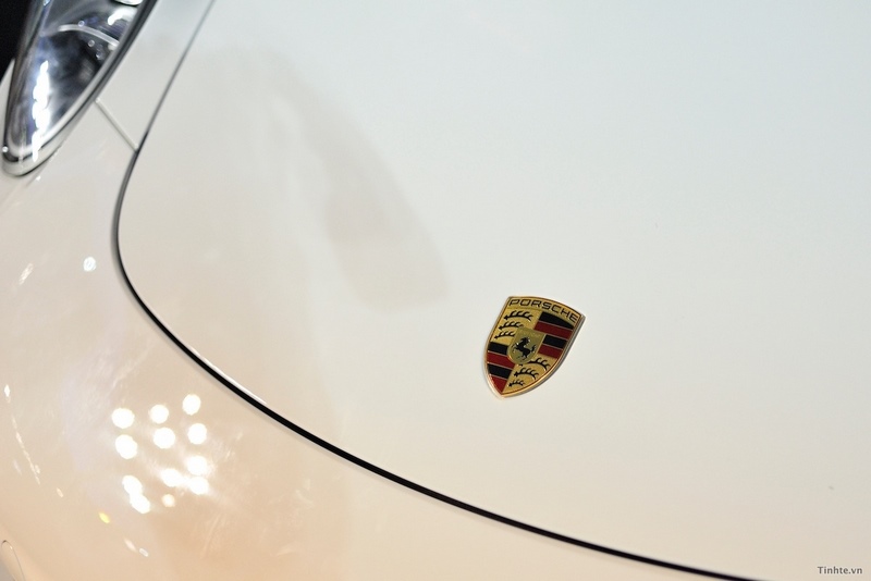 [VMS 2012] Porsche trưng bày Cayenne, Panamera và 911 | Viết bởi El Ku