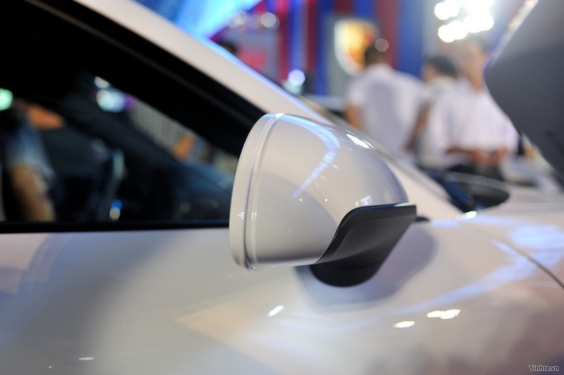 [VMS 2012] Porsche trưng bày Cayenne, Panamera và 911 | Viết bởi El Ku