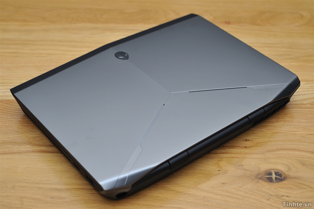 Trên tay Alienware 14: thiết kế mới, đẹp hơn, mạnh mẽ hơn | Viết bởi cuLong