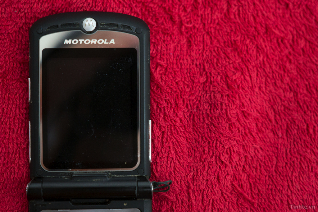 Motorola RAZR V3 - một tượng đài về thiết kế của điện thoại
