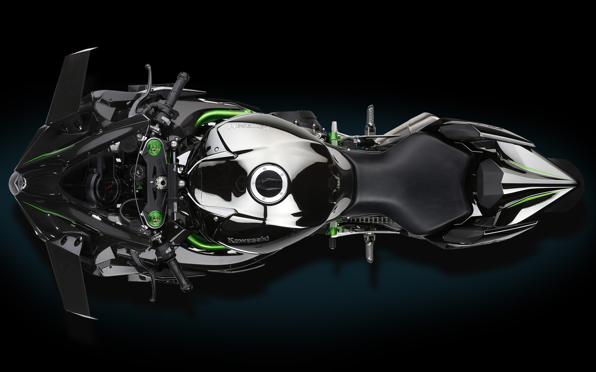 [Video] Kawasaki Ninja H2R trên đường thử và nghe thử tiếng pô của nó