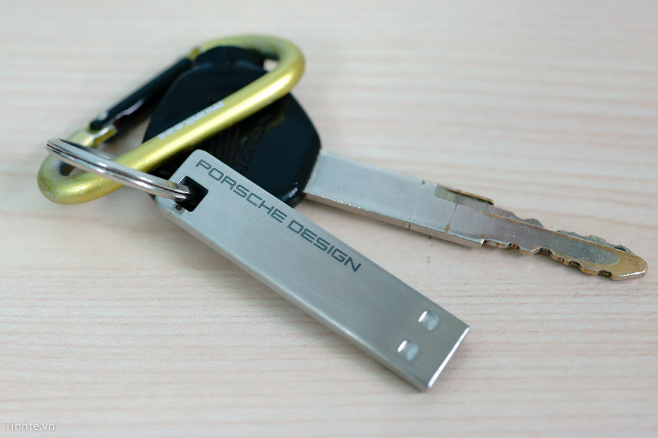 Review nhanh hai USB flash 3.0: Lacie Porsche Design USB Key và Culbuto