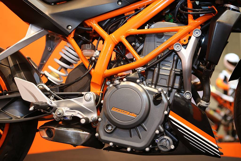 KTM ra mắt Duke 250 và RC250: sản xuất ở Ấn Độ, tháng 6 bán, giá 4.600 ...