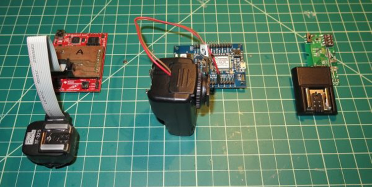 Flash trigger dành cho iPhone được sản xuất trong dự án Kickstarter ...