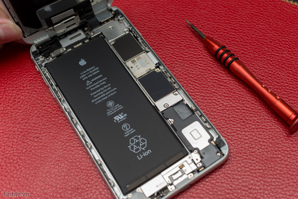 Sơ bộ nội thất bên trong iPhone 6s Plus, nhiều thay đổi | Viết bởi TDNC