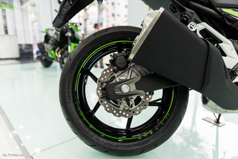 Hình ảnh chi tiết Kawasaki Z800 ABS 2016, naked-bike tầm trung, giá 275 ...