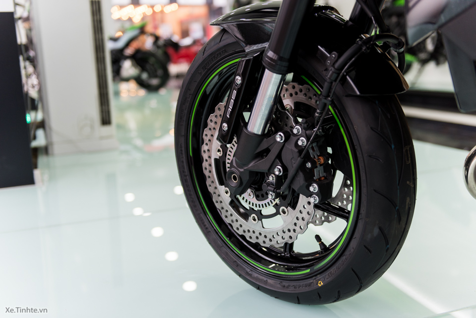 Hình ảnh chi tiết Kawasaki Z800 ABS 2016, naked-bike tầm trung, giá 275 ...