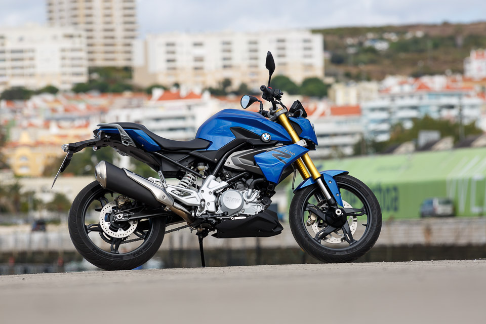 BMW giới thiệu G310R: naked bike phân khối nhỏ nhất của BMW, lắp ráp tại Ấn Độ