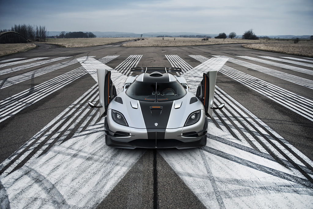 Ảnh đẹp về những mẫu xe supercar và hypercar do GF Williams chụp