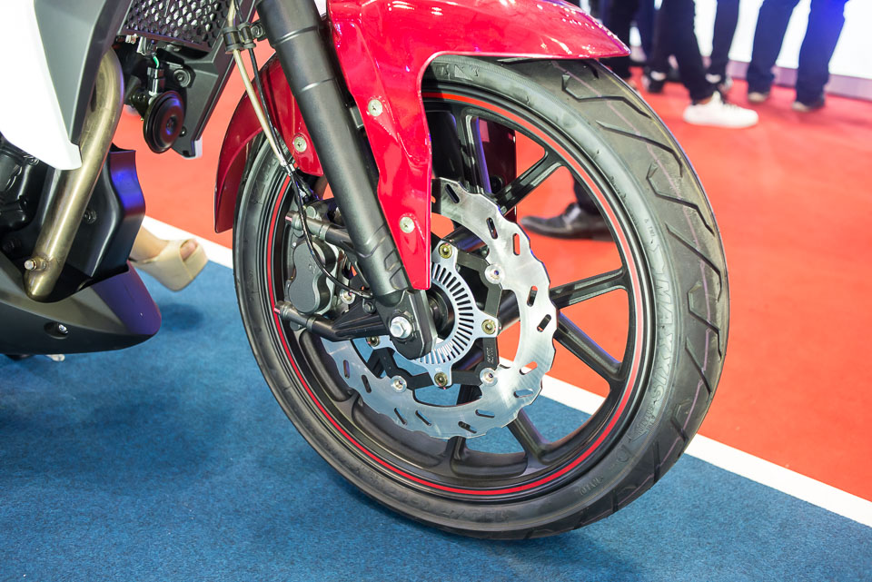 [VMCS 2016] Chi tiết SYM T3 - chiếc Wolf 300 phong cách hiện đại