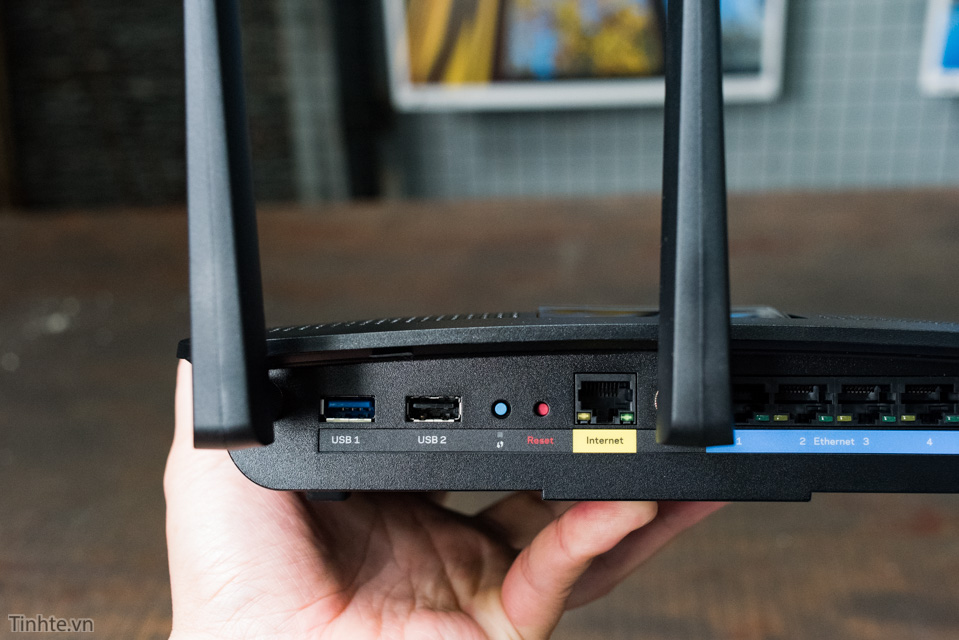 Đánh giá Router Linksys EA7500 – Tốc độ cao, hỗ trợ đa kết nối MU-MIMO ...