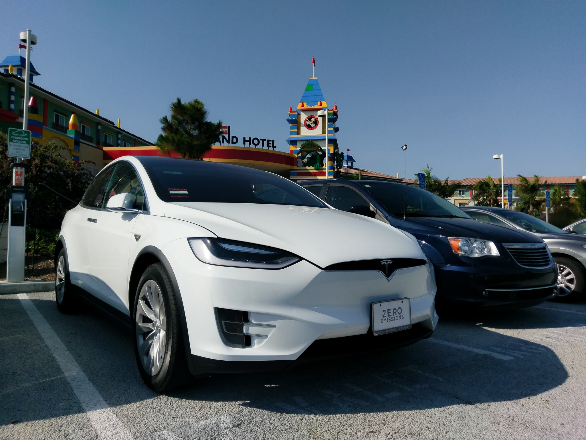 Elon Musk khẳng định chiếc MPV của Tesla sẽ được phát triển dựa trên ...