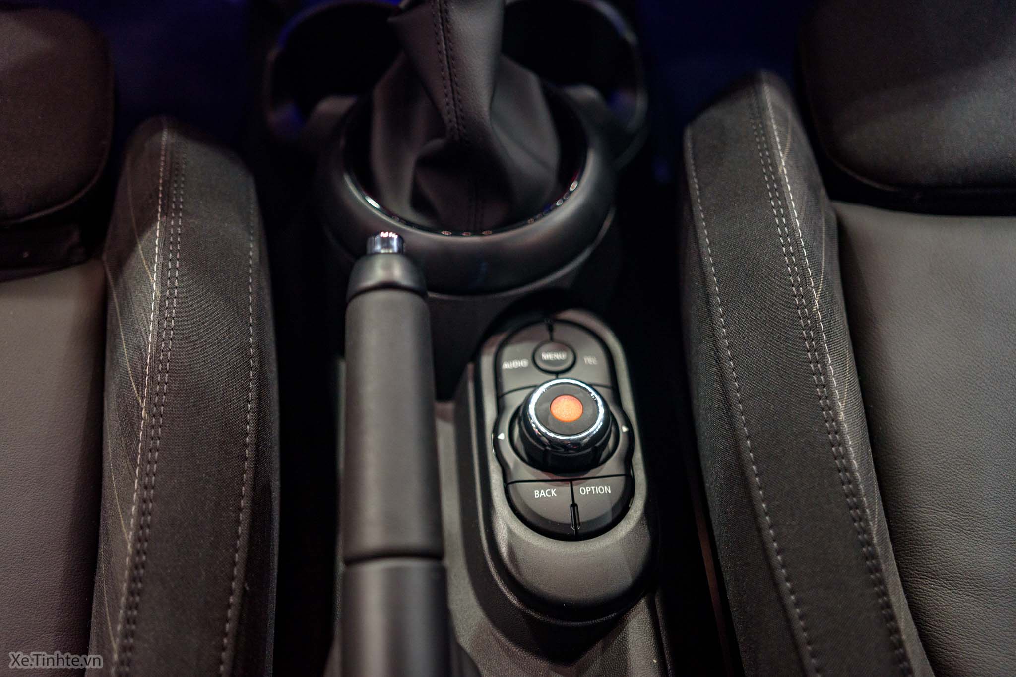 MINI One ra mắt với giá 1,228 tỷ đồng; khởi điểm cho những người yêu MINI