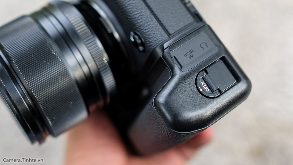 Trên tay grip pin VPB-XT2 dành cho Fujifilm X-T2: thiết kế mới, cầm ...