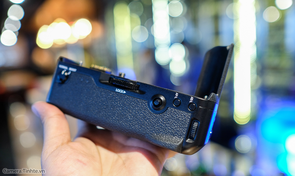 Trên tay grip pin VPB-XT2 dành cho Fujifilm X-T2: thiết kế mới, cầm ...