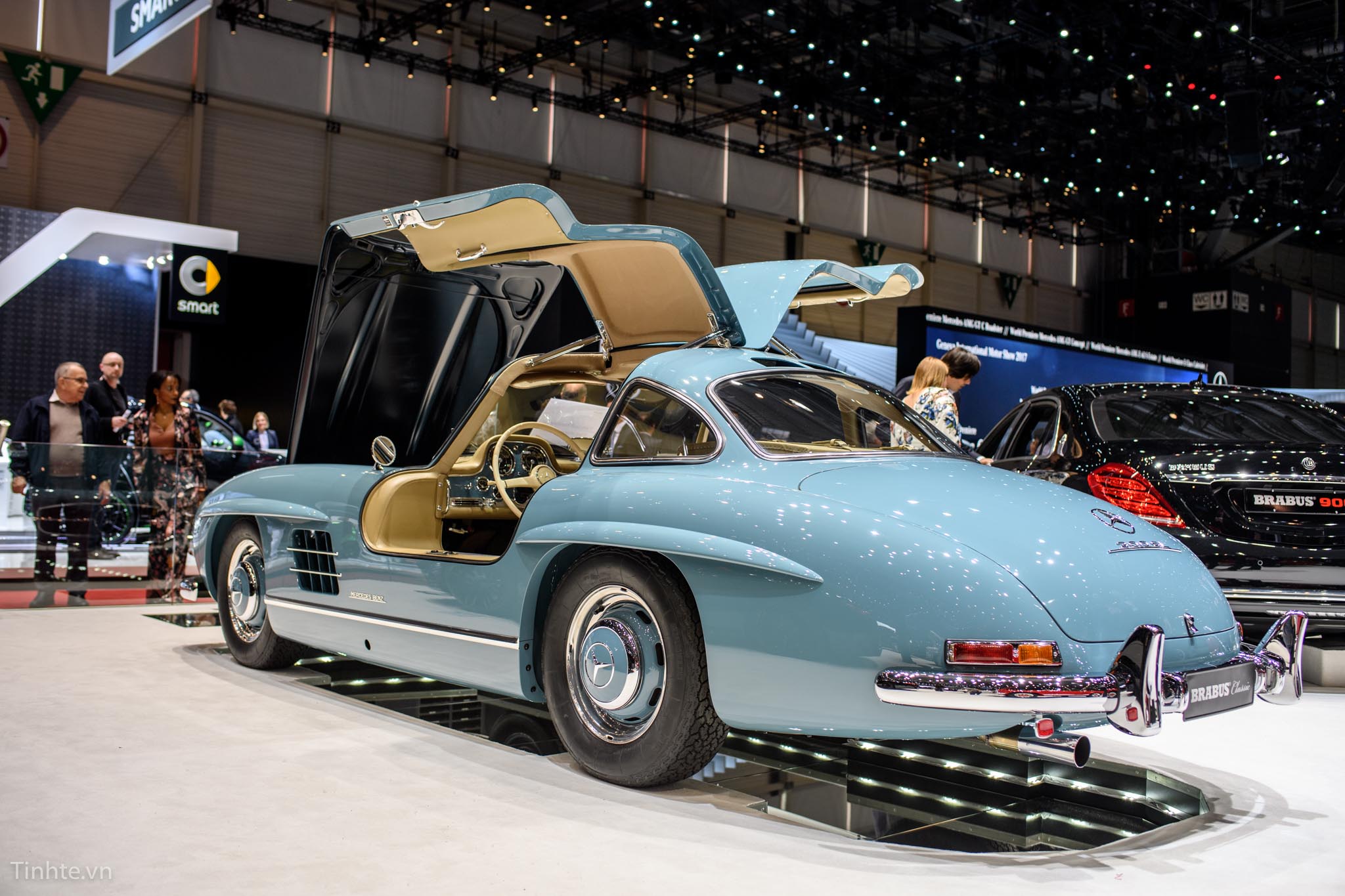 [GMS 2017] Mercedes-Benz 300 SL - Huyền thoại cửa cánh chim được phục ...