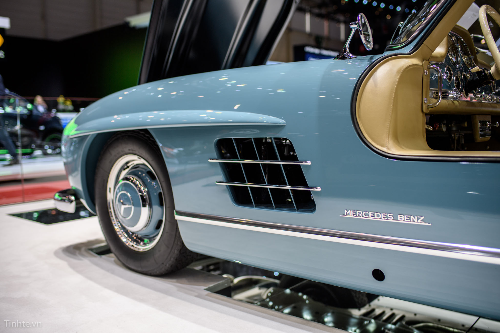 [GMS 2017] Mercedes-Benz 300 SL - Huyền thoại cửa cánh chim được phục ...