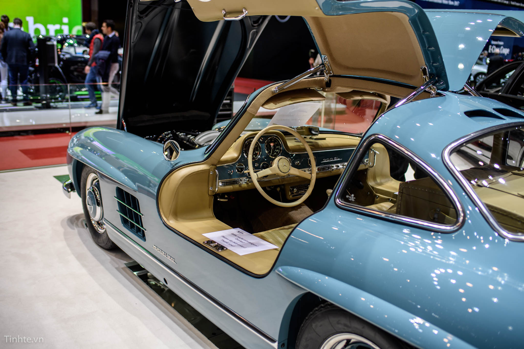 [GMS 2017] Mercedes-Benz 300 SL - Huyền thoại cửa cánh chim được phục ...