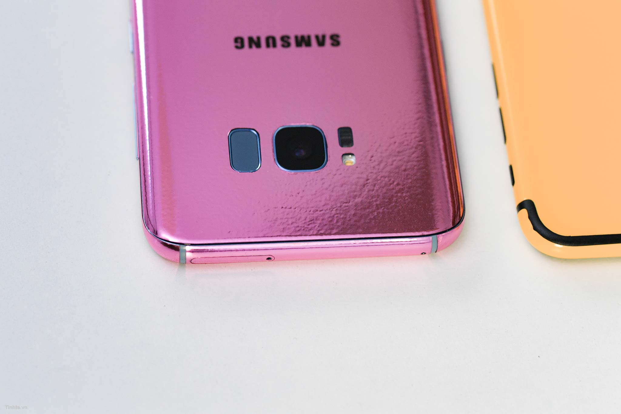 Dán Decal màu cho iPhone 7 Plus, S8 Plus