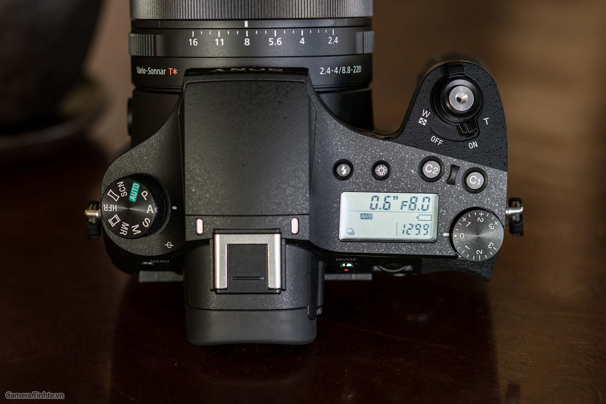 Trên tay Sony RX10 IV: siêu zoom 24-600mm, chụp 24fps, 315 điểm lấy nét ...