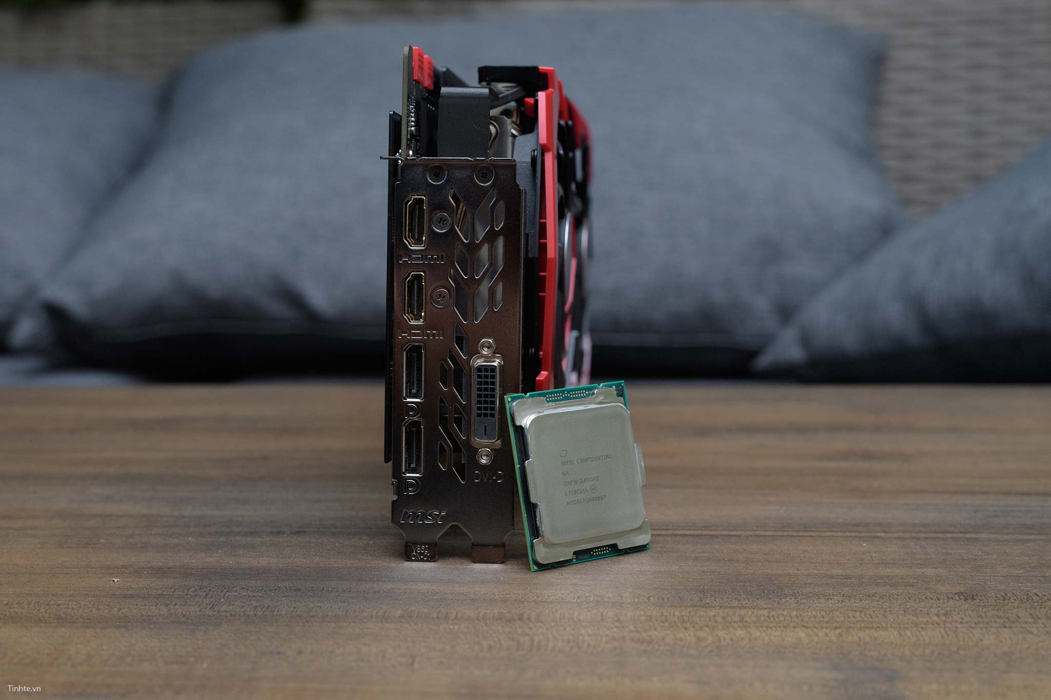 Đánh giá CPU Intel Core i9-7960X – Đa nhân mạnh, ép xung cao, giá 1.699 ...