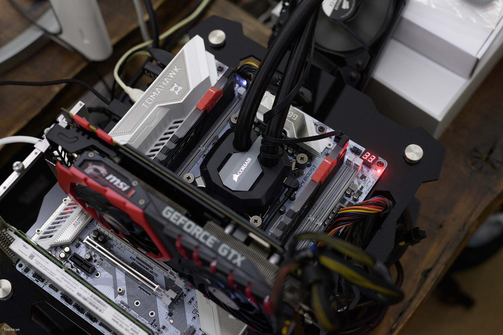 Đánh giá CPU Intel Core i9-7960X – Đa nhân mạnh, ép xung cao, giá 1.699 ...