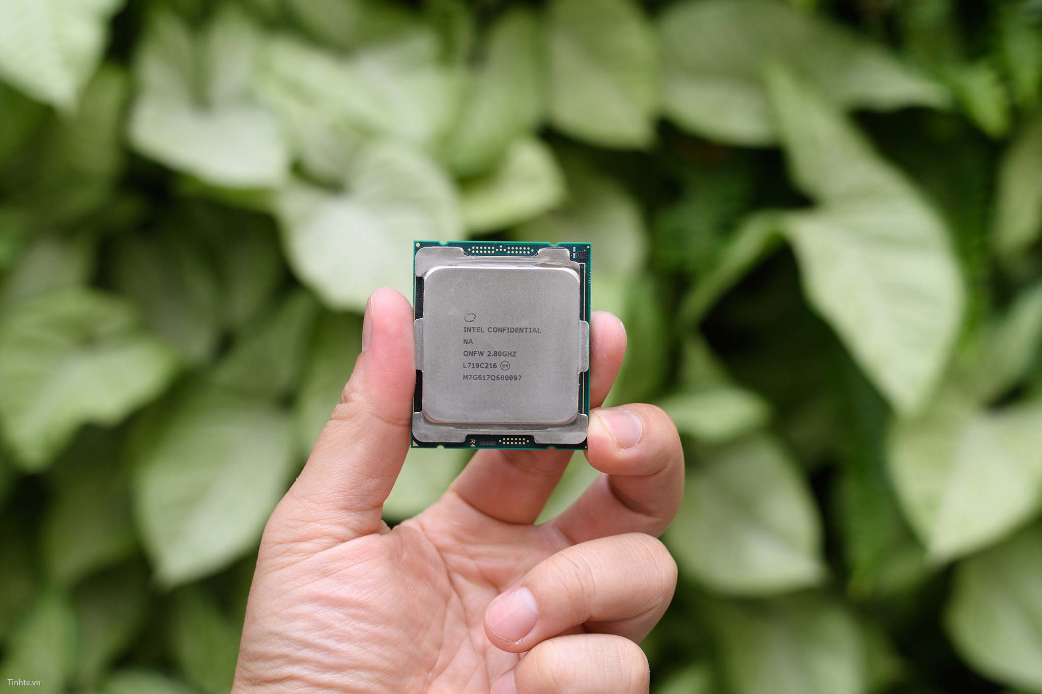 Đánh giá CPU Intel Core i9-7960X – Đa nhân mạnh, ép xung cao, giá 1.699 ...