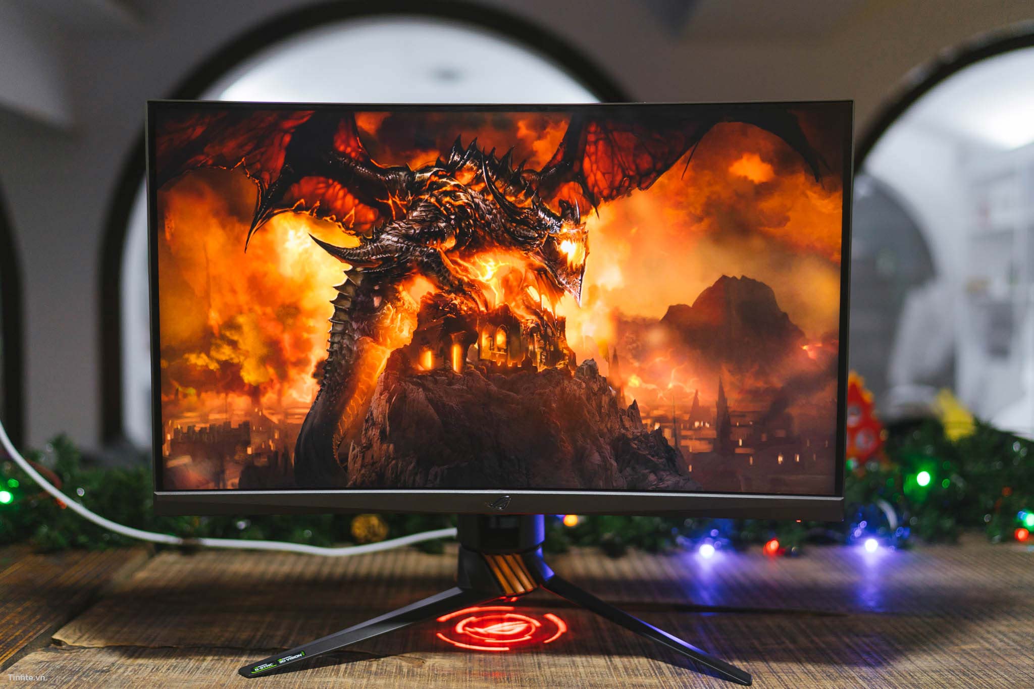 Trên tay ASUS ROG PG27V: Màn hình chơi game cong WQHD, tần số quét 165 ...