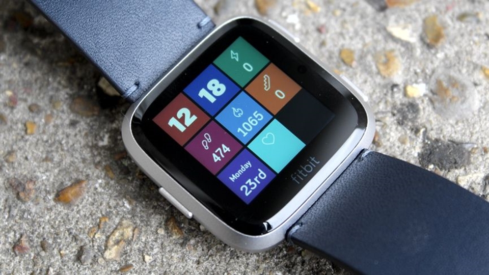 Những mẫu watchface đẹp nhất cho Fitbit Versa | Viết bởi techB