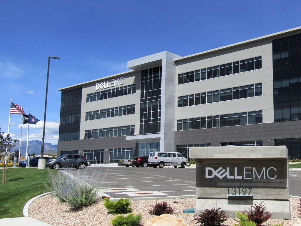Dell Technologies sẵn sàng cho việc tái cấu trúc để thành công ty đại ...