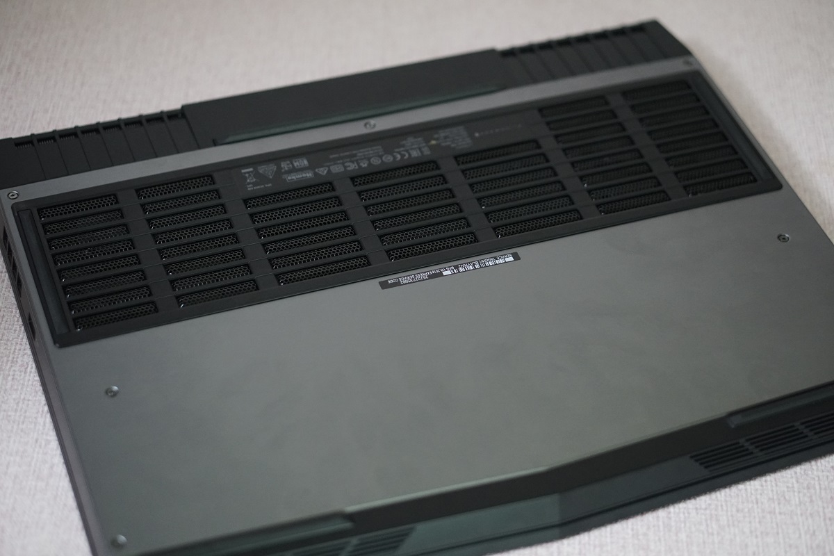 Đánh giá Alienware 15R4 - chiếc "phi thuyền" hầm hố, mạnh mẽ | Viết bởi ...