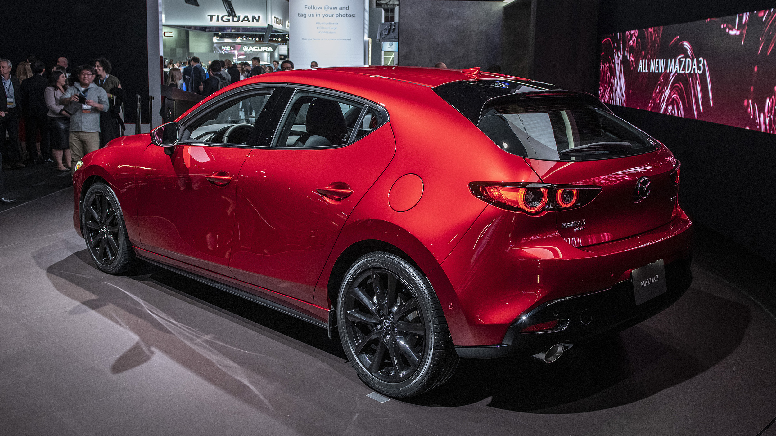 Hình ảnh thực tế Mazda3 thế hệ mới tại triển lãm LAAS 2018 | Viết bởi El Ku