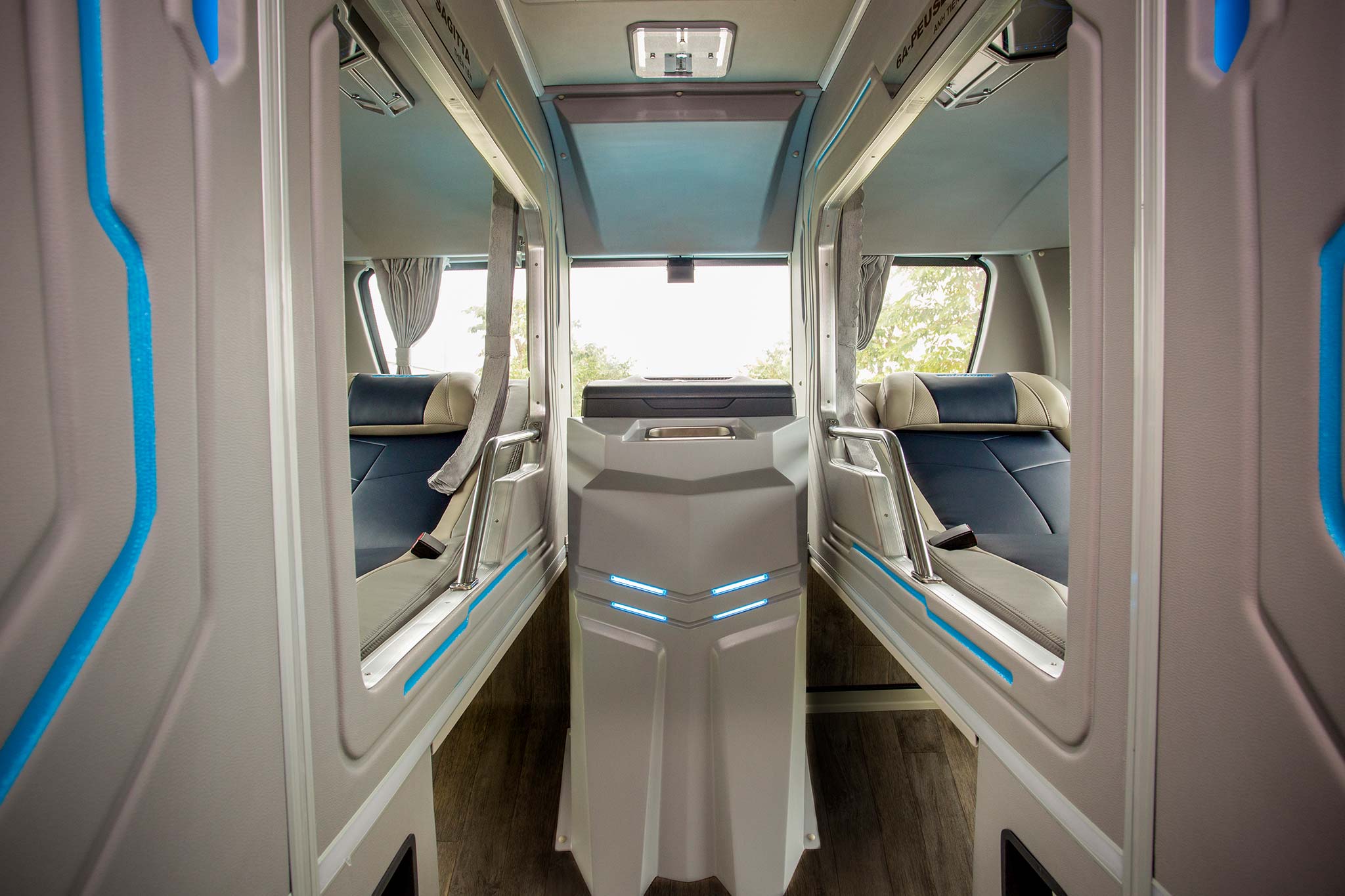 Thaco giới thiệu xe bus giường nằm thế hệ mới: Thaco Mobihome Luxury và ...