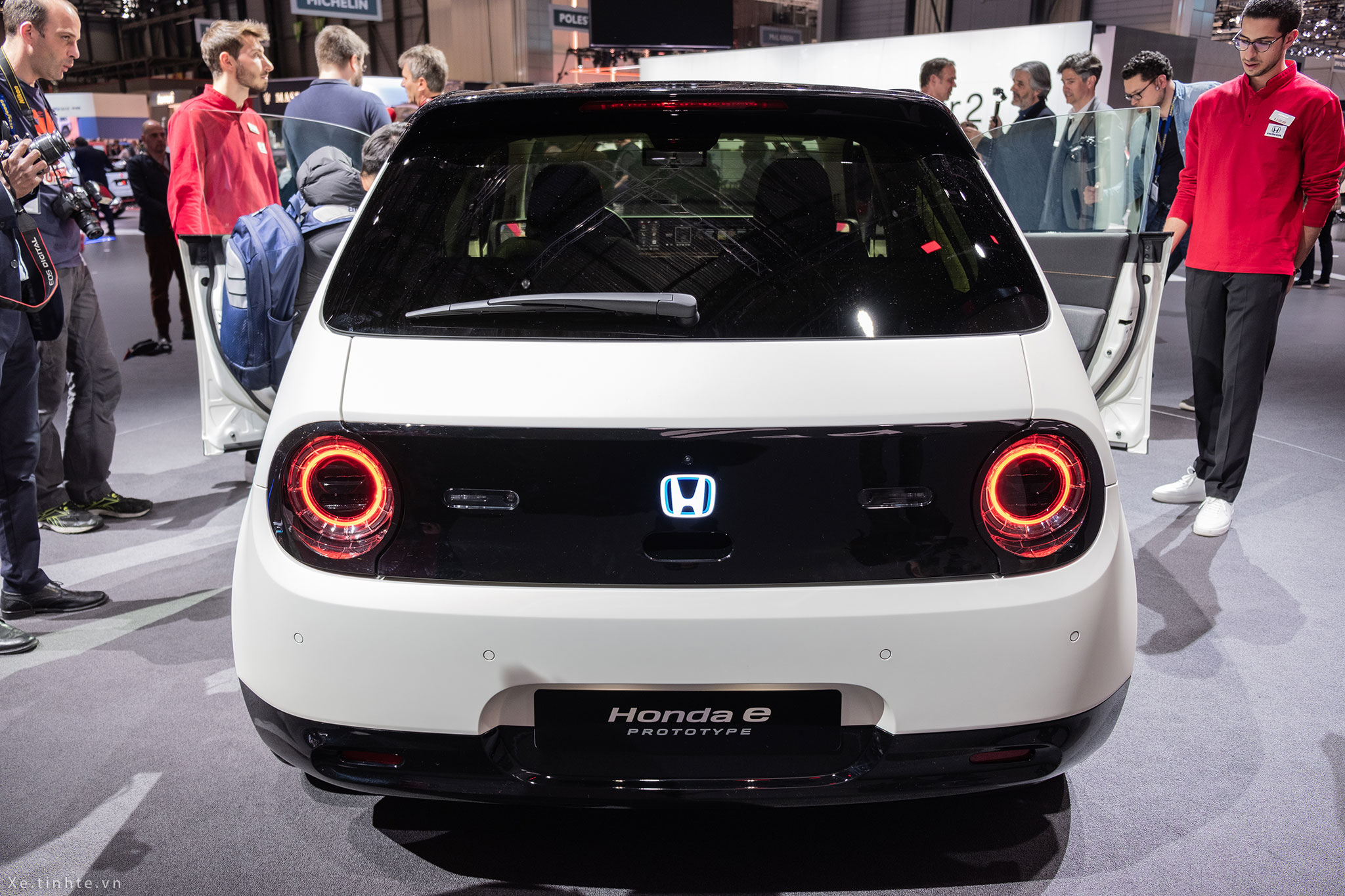 Trên tay Honda E Prototype - Phiên bản xe điện gần sản xuất của Honda