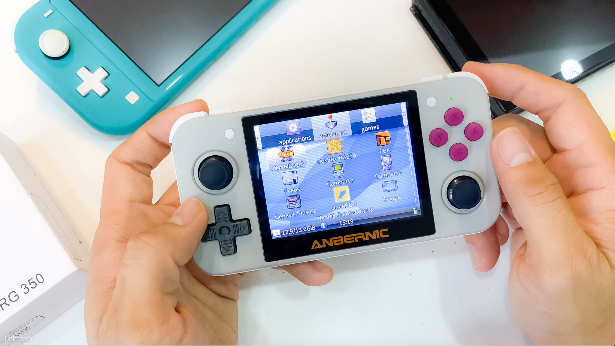 Trên tay máy chơi game cổ RG 350: Có thể nói là máy chơi ngon nhất ...