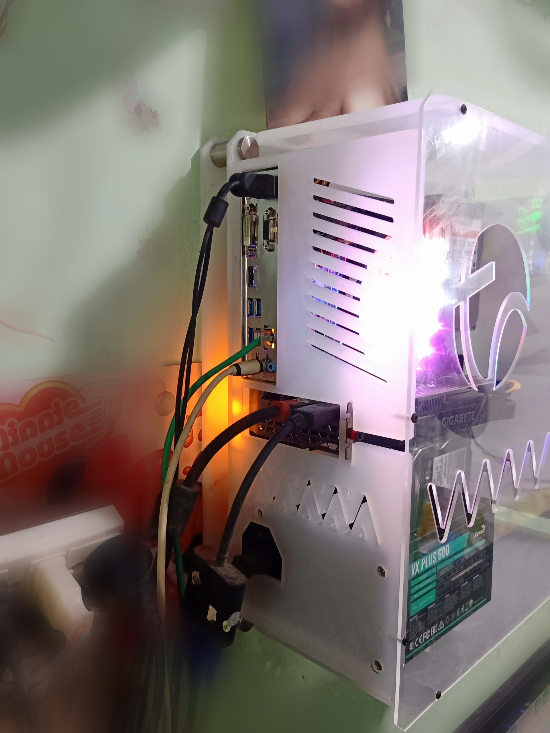 Mod case full mica | Viết bởi ong vua ve chai