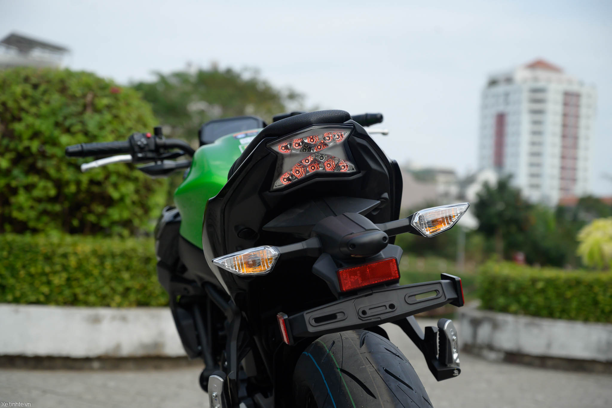 Trên tay Kawasaki Z650 2020: đèn pha LED, đồng hồ TFT 4.3 inch, động cơ ...