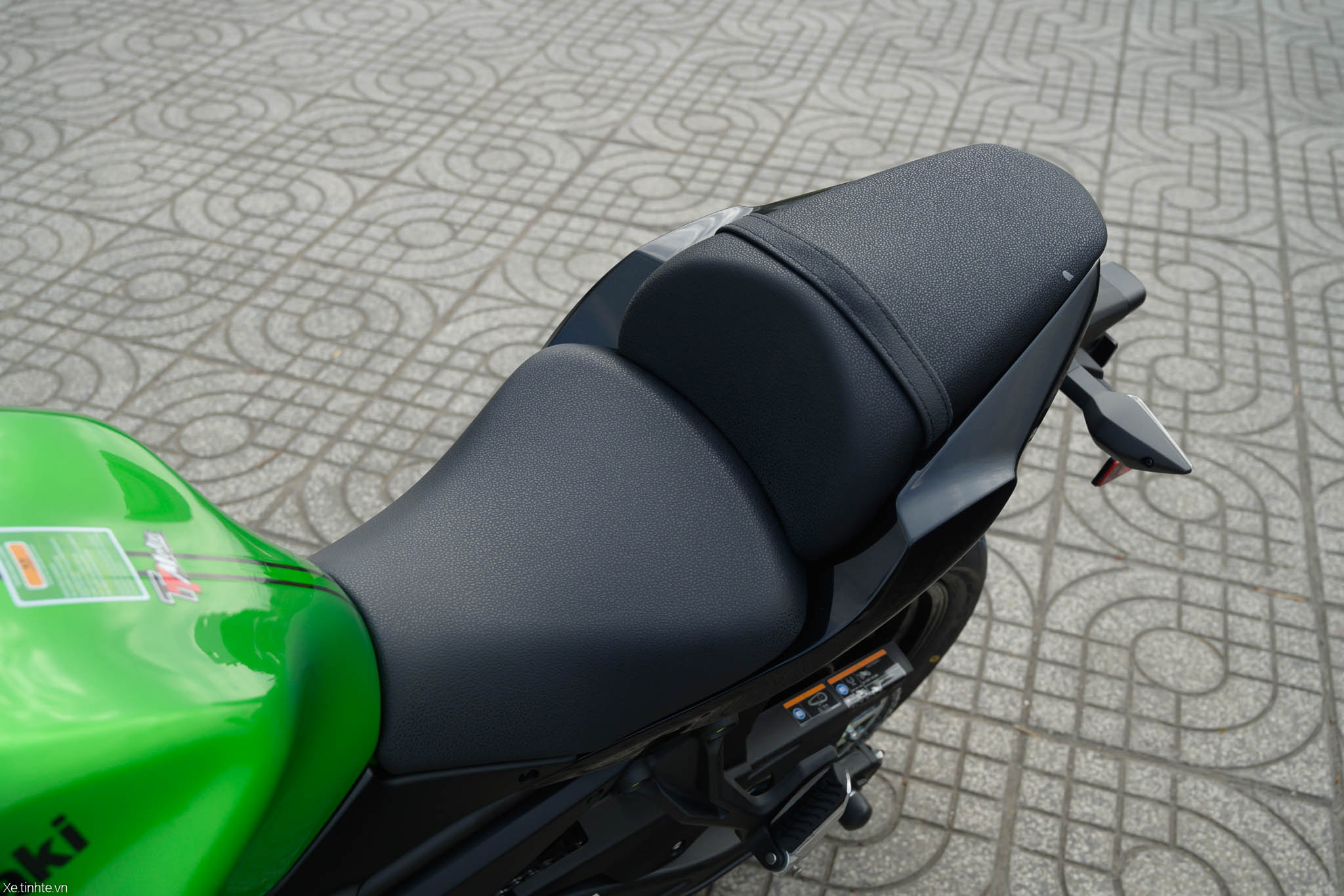 Trên tay Kawasaki Z650 2020: đèn pha LED, đồng hồ TFT 4.3 inch, động cơ ...