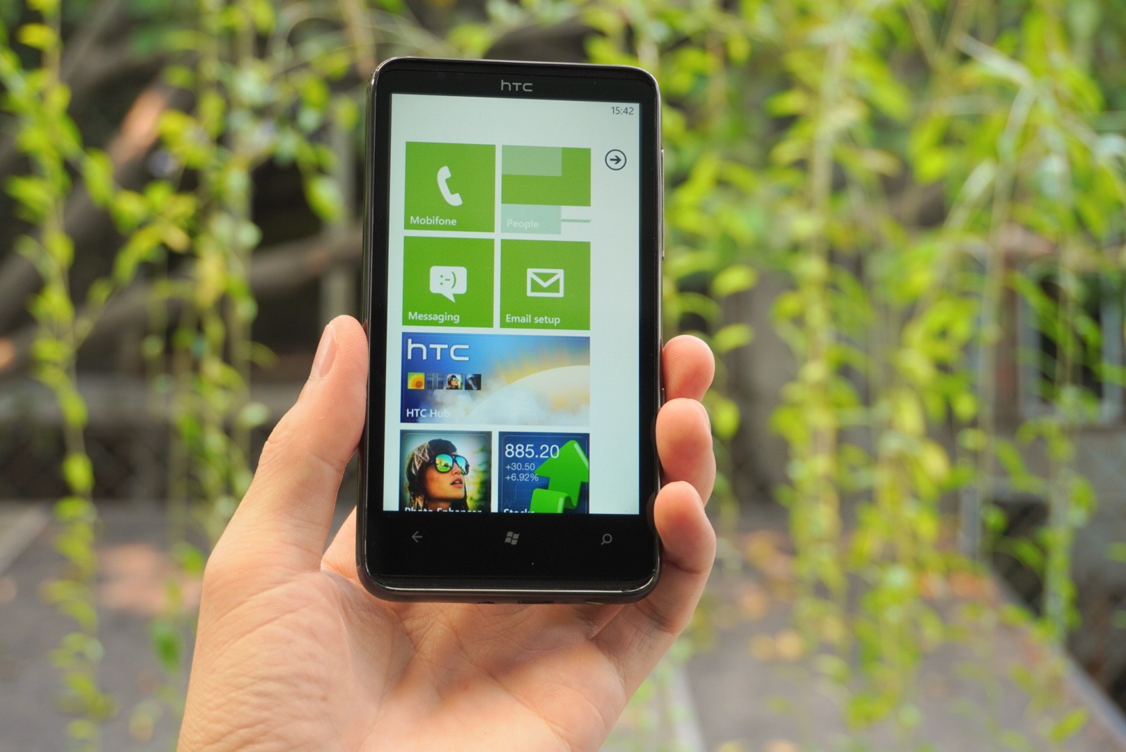 HTC HD7 chạy Windows Phone 7.5 | Viết bởi Kính Cận 0_0