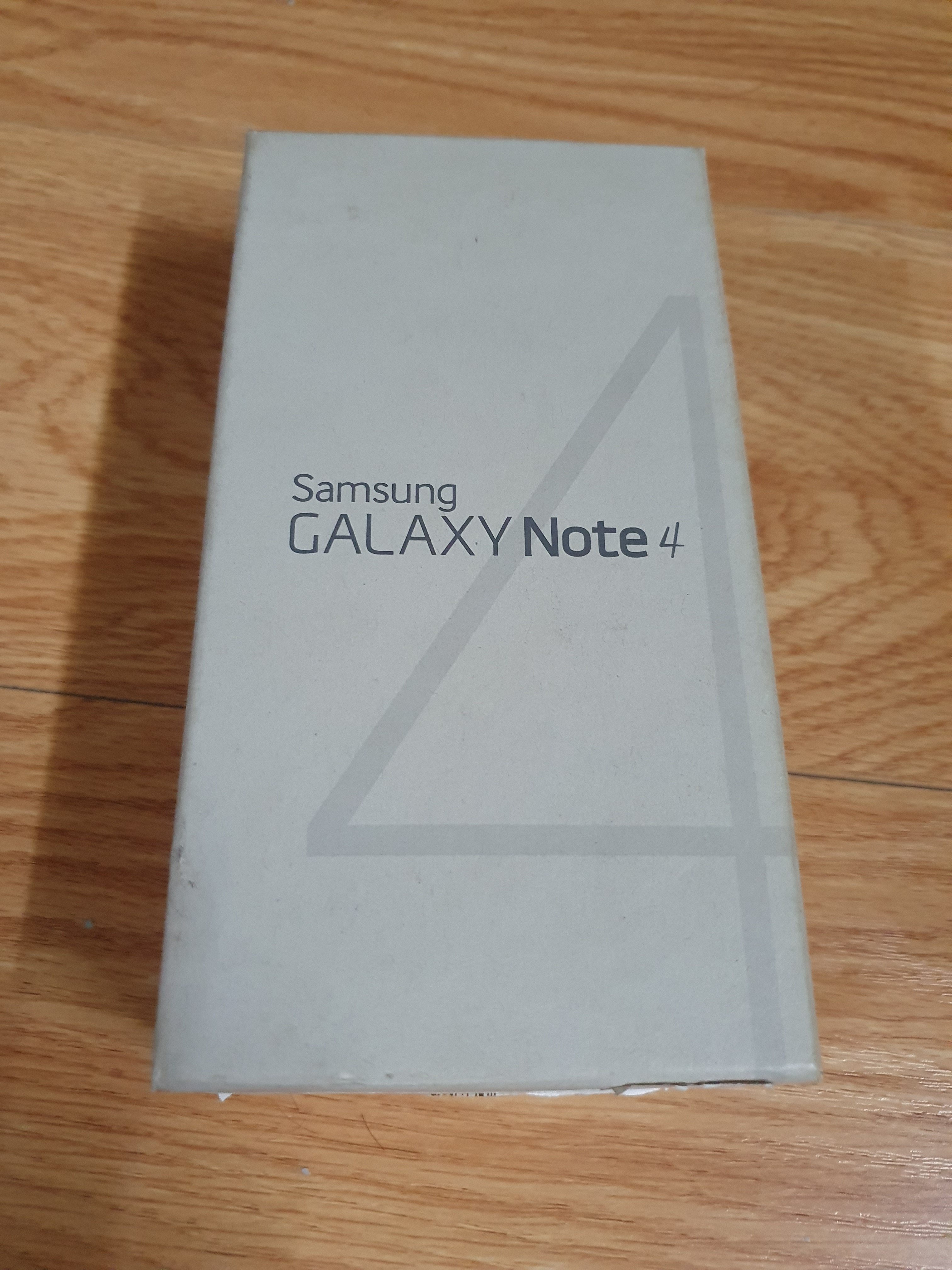 [Review Sống chậm] Đập hộp Galaxy Note 4 năm 2020 | Viết bởi pigeon92