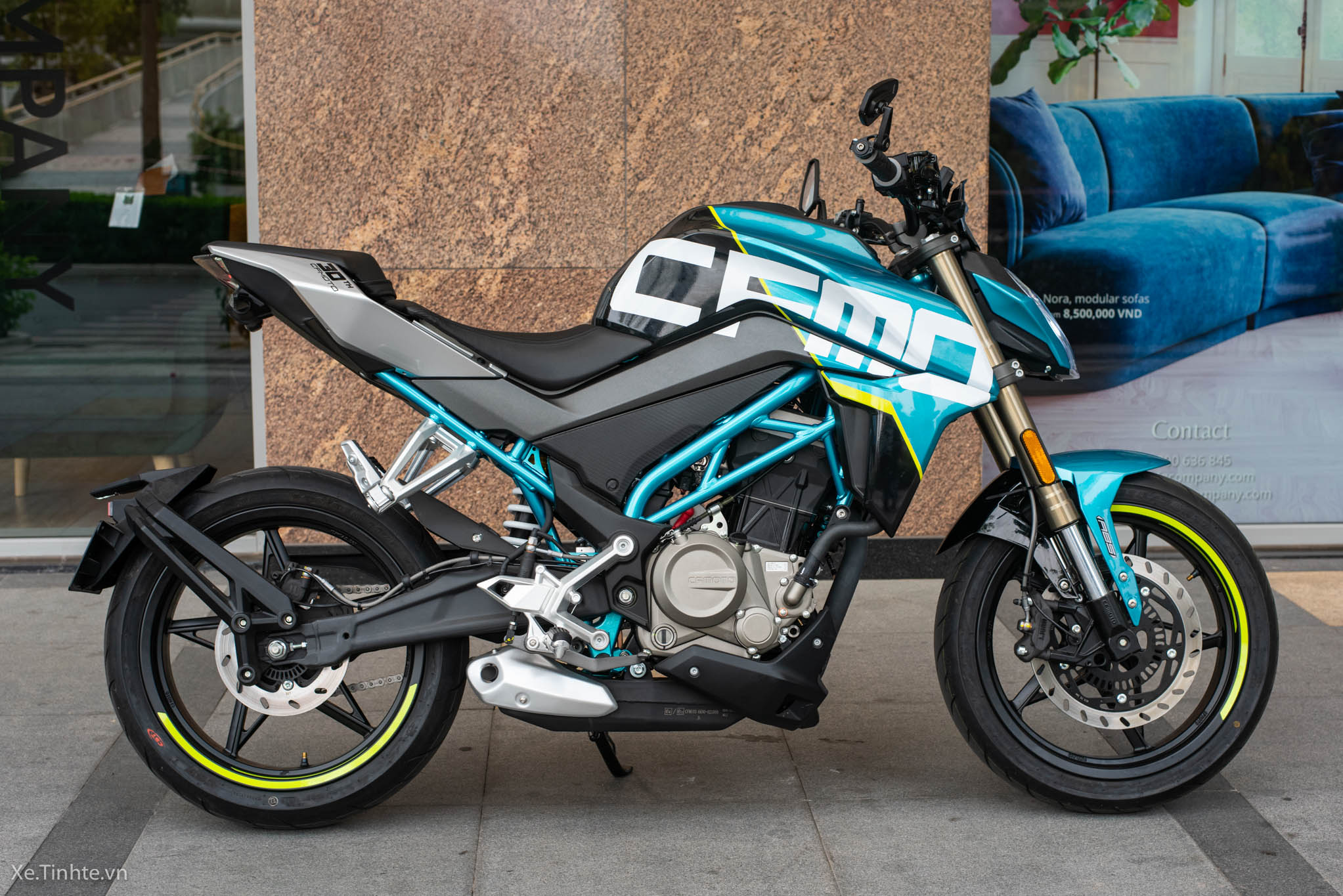 Trên tay CF 300NK của hãng xe Trung Quốc CF Moto, giá 125 triệu, đã ...