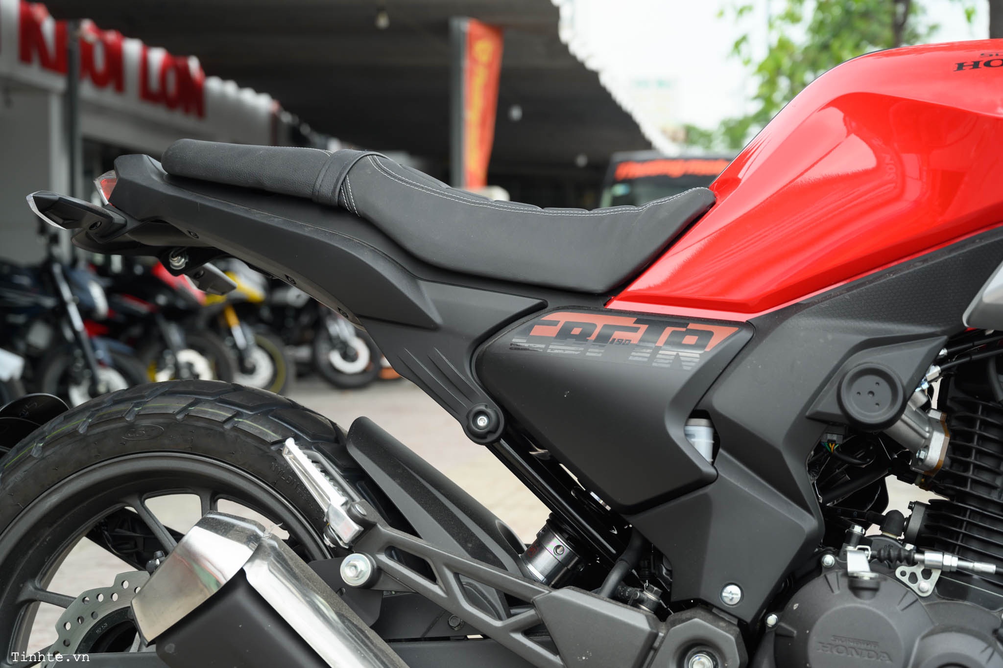 Trên tay Honda CBF190TR: 16 mã lực, ABS phanh trước, hơn 80 triệu ...