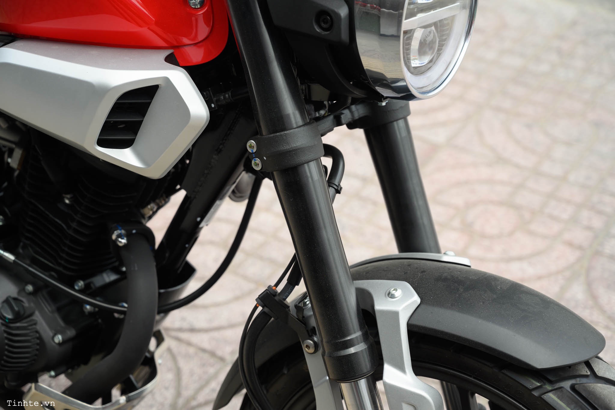 Trên tay Honda CBF190TR: 16 mã lực, ABS phanh trước, hơn 80 triệu | Viết bởi MinhTriND